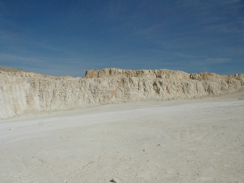 Monomictic breccias - ERNSTSON CLAUDIN IMPACT STRUCTURES - METEORITE ...