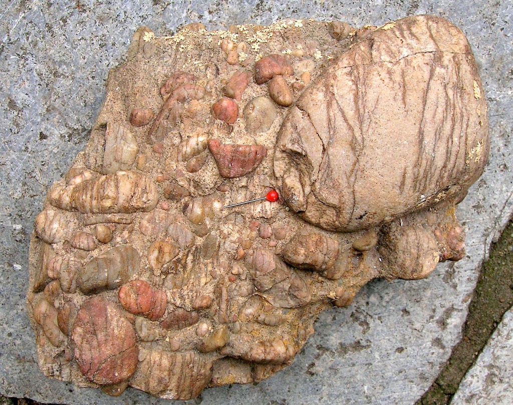 The subparallel fracturing - ERNSTSON CLAUDIN IMPACT STRUCTURES ...